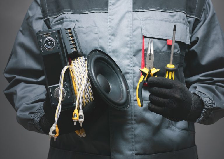 7 Simple Steps To Connect RCA Cables To Car Speakers - Howstereo